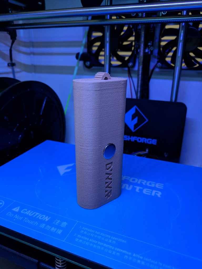 Dynastash with hole for stash or lighter - 3D Printable Model on Treatstock
